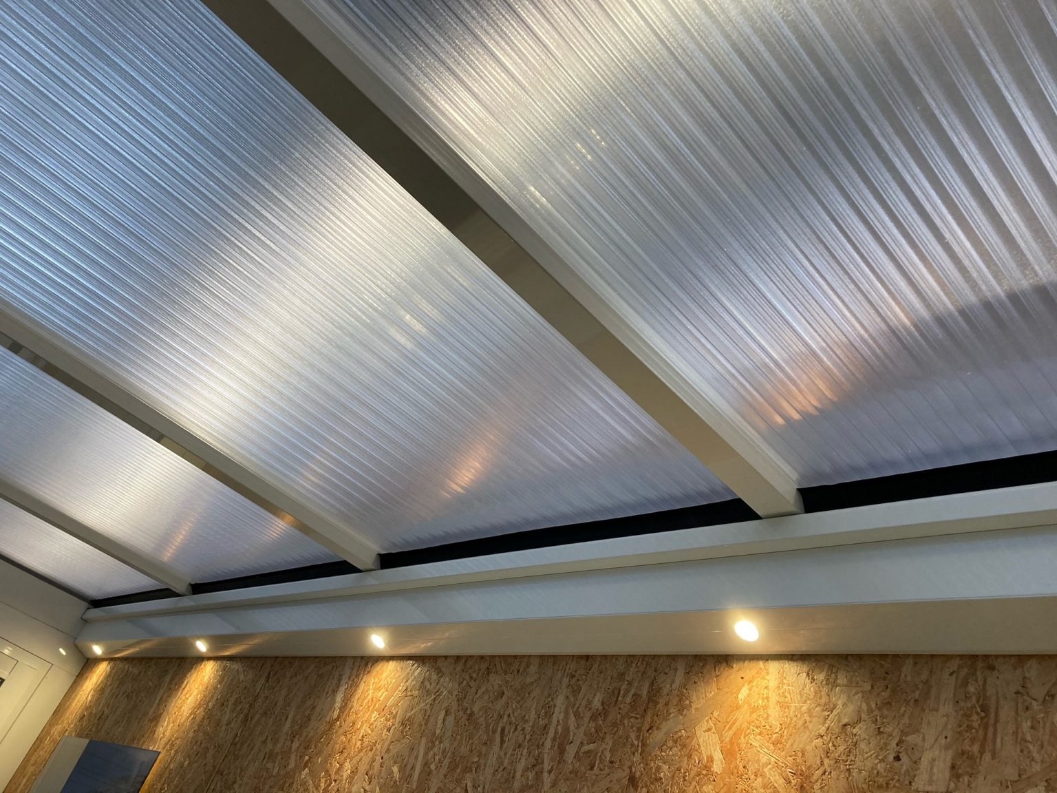 SPOTS LT - Profil avec spots Led intégrés pour véranda / pergola